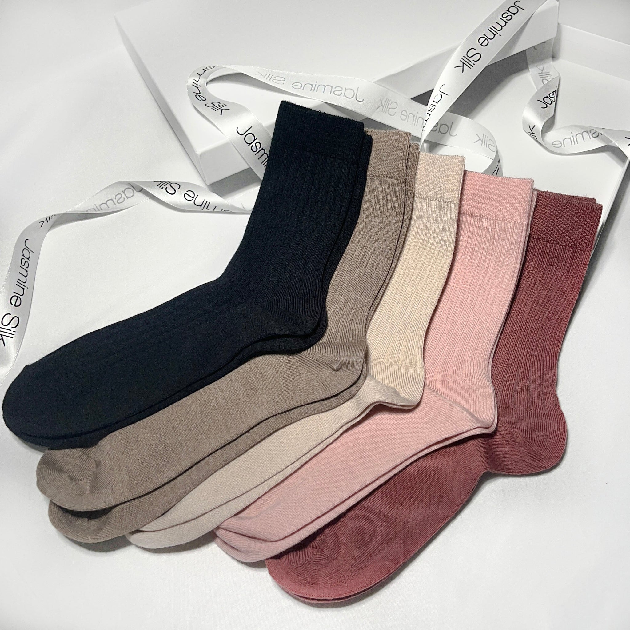 Ribbed Merino Wool Socks | Jasmine Silk